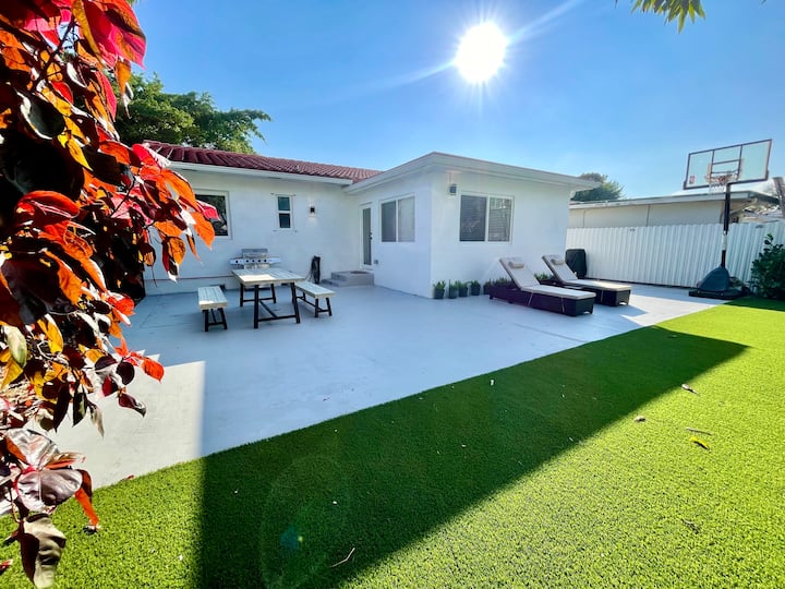 Sunny Coral House - Miami