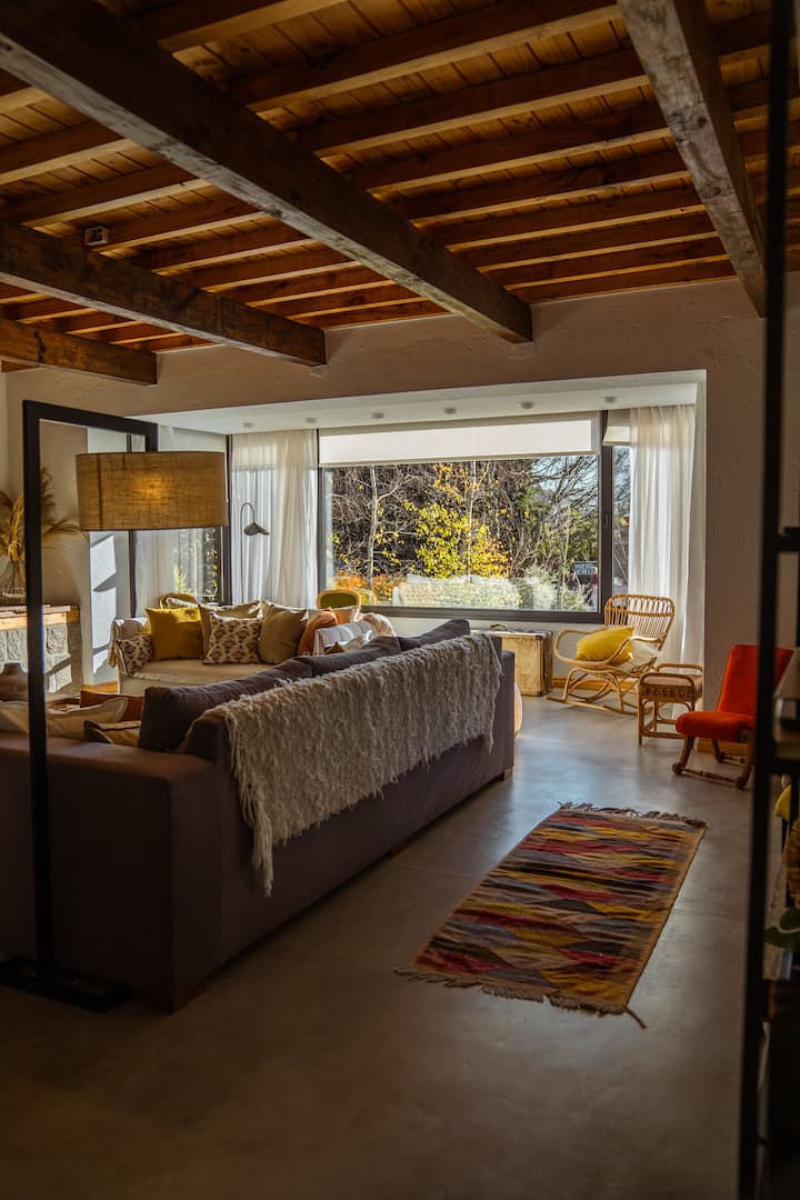 Mira Y Disfruta El Sonido Del Agua Caer (Desayuno) - Tandil