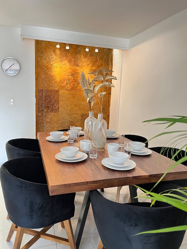 House Near Expo Gdl · Sleeps 8, 3 Bedrooms - Zapopan