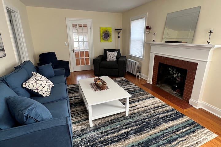 Whitneyville Gem! - New Haven, CT