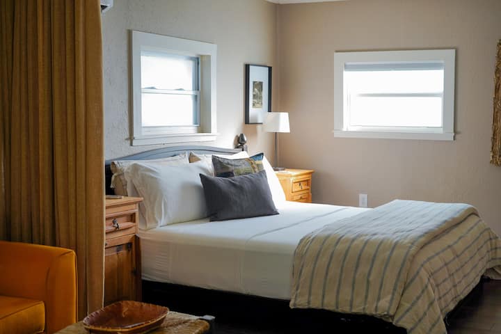 Farmhouse Casita - Clearwater, FL