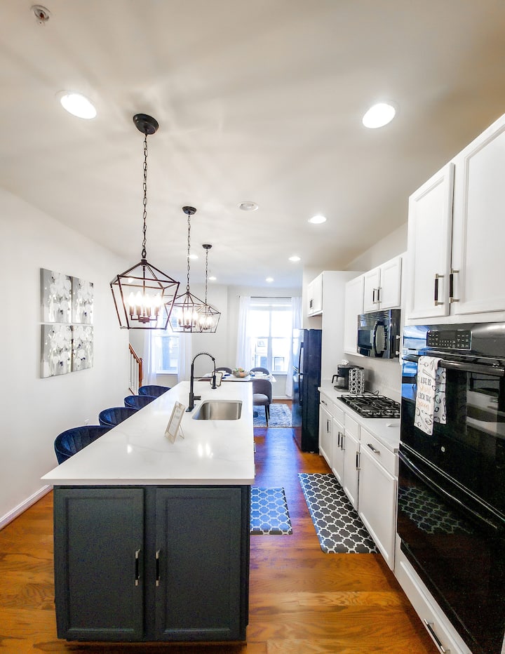 Luxurious Getaway/free Garage Parking - Washington, D.C.