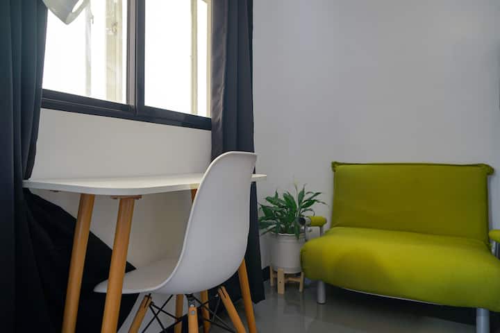 Family/barkada Room At The Palms - San Narciso