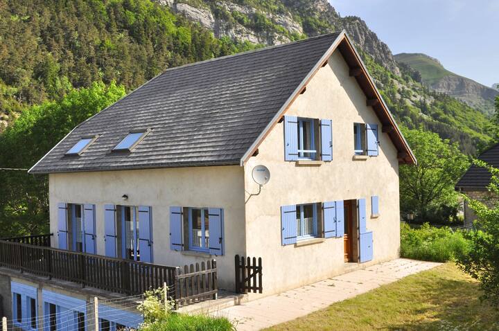 Grande Maison à Lus La Jarjatte Station, Classé 2* - Lus-la-Croix-Haute