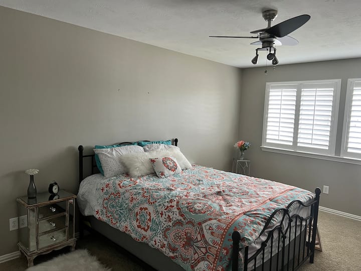 Houston Lakeview House - Crosby, TX