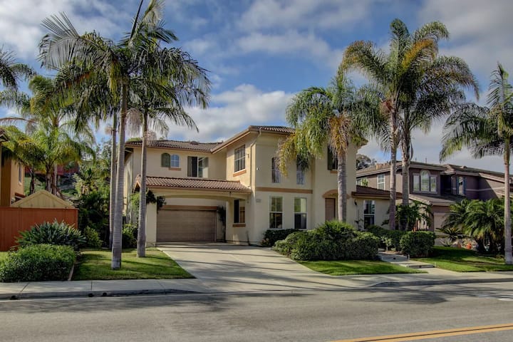 Large 5br Executive Home - Oceanside, CA