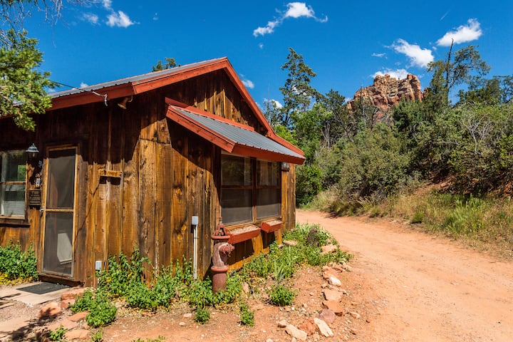 Historic Farley Cabin A ~Hot Tub~ (Uptown) - Sedona, AZ