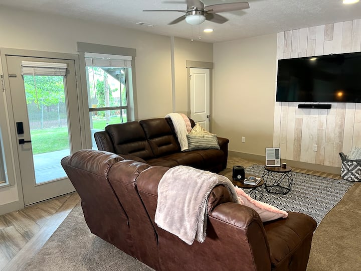 Smart Ski Suite In Sandy - South Jordan, UT