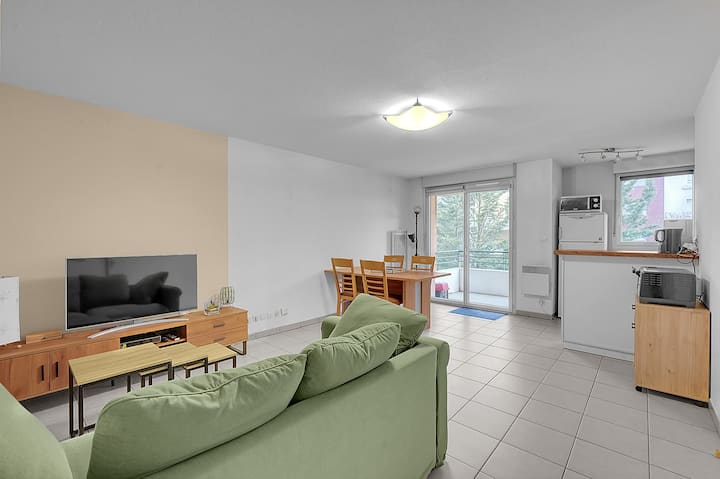 Grand T2 Avec Parking Proche Rocade Et Commerces. - Toulouse