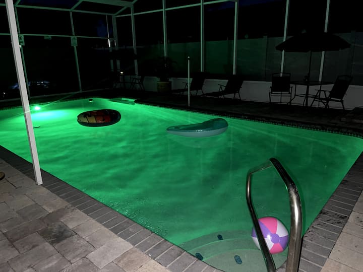 Mavie Paradise Suite - Tampa, FL