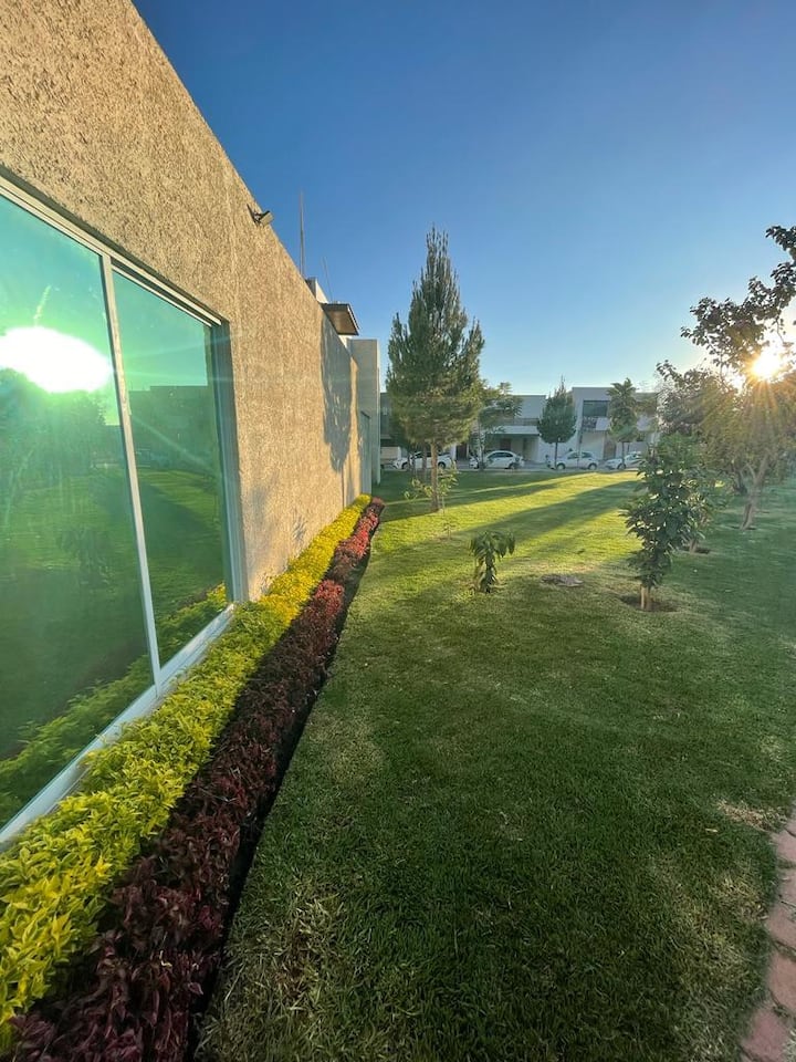 Casa Noche Buena - León