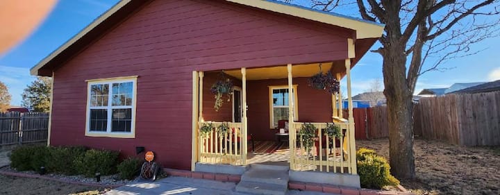 Comfy Convenient Lubbock Home - Lubbock, TX