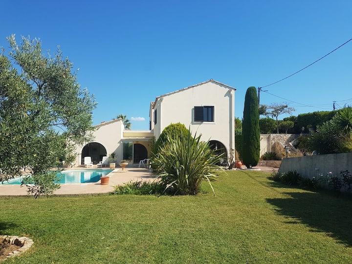Studio Avec Piscine Et Jardin - Cagnes-sur-Mer
