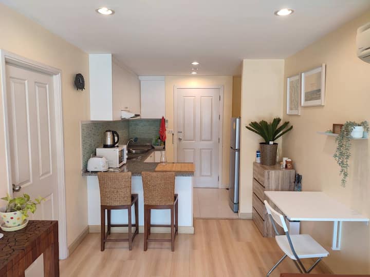 Pool View Apartment With Fiber Internet In Huahin - Hua Hin
