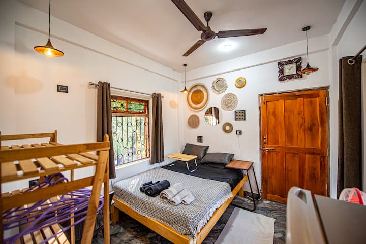 Cool & Peaceful - Studio Apt W/ Ac & Fast Wifi. - Goa
