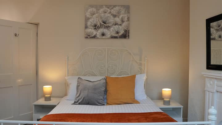 Perfect 4 Bed House For Shrewsbury City Centre - Shropshire