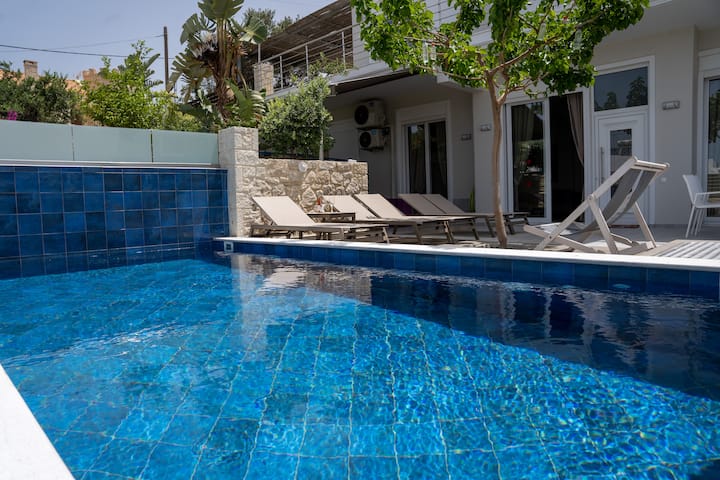 Thomas House Hersonissos - Private Pool - Sleeps 6 - Hersonissos