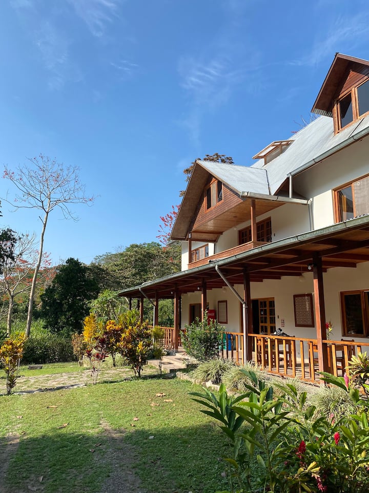 Casona En La Selva Central - Peru