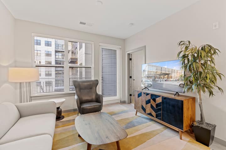 Premium 1 Bd Apartment | Placemakr Columbia - Columbia, MD