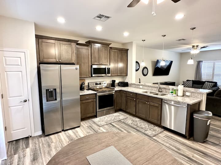 Newly Built Home Close To River - Laughlin, NV