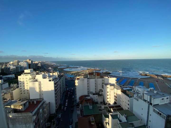 4 Ambientes. Vista Al Mar. Cochera. Seguridad 24hs - Mar del Plata
