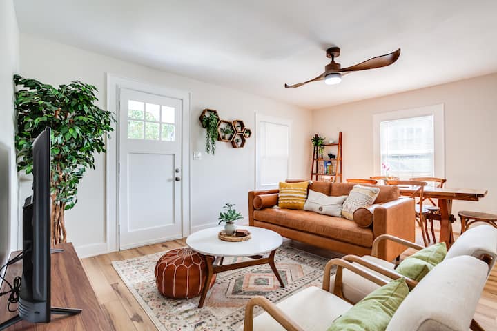 Baker Creek Bungalow W/ Grill, Firepit & Bike Shed - Knoxville, TN