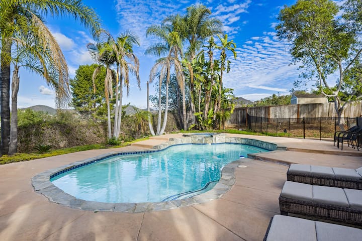 Skyline Ocean View Estate With Pool/hot Tub - Vista, CA