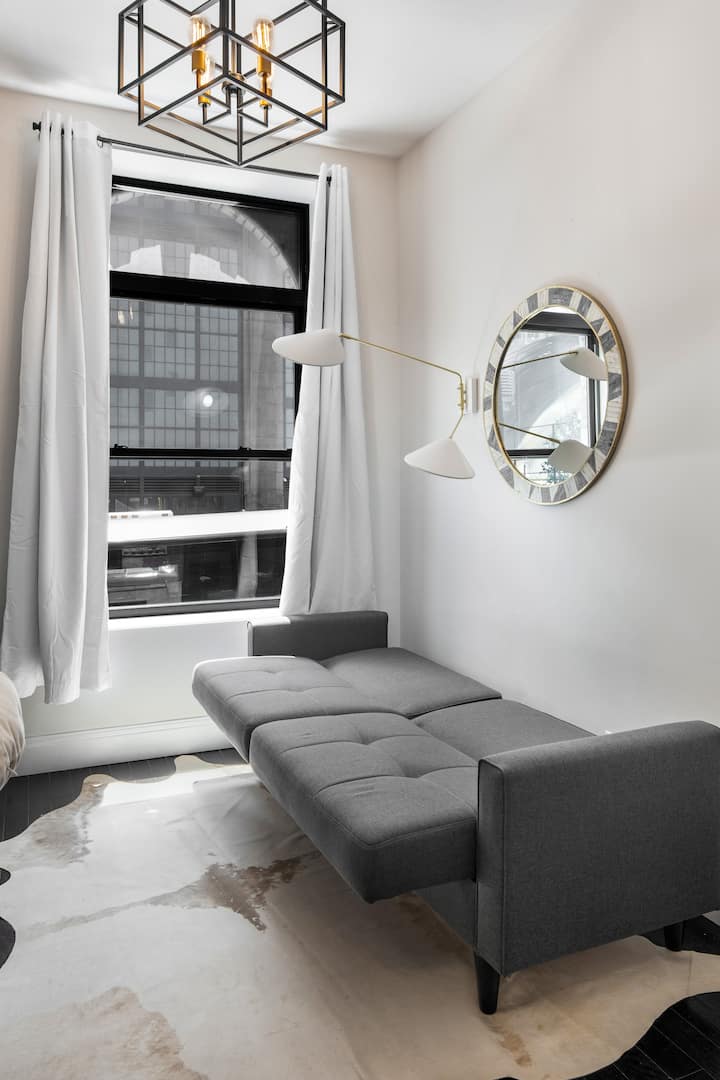 102-bright 1 Br With Living Room - Manhattan, NY