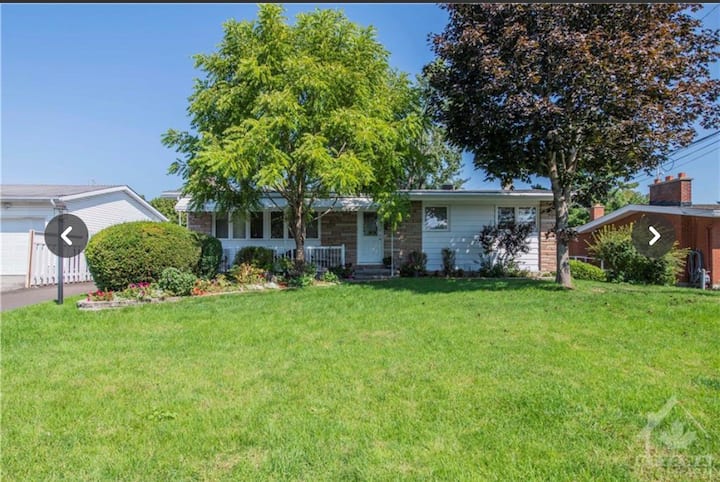 New Home Central Ottawa With Pool - Ottawa