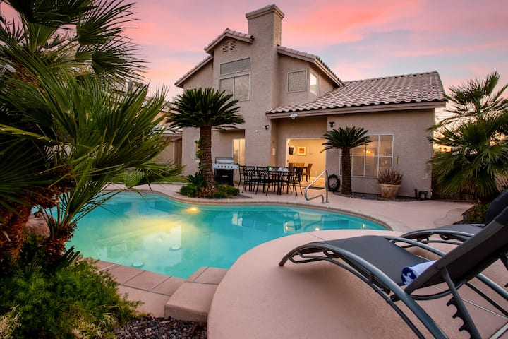 Stunning Pool At Chic 4br Vegas Home - Boulder City, NV