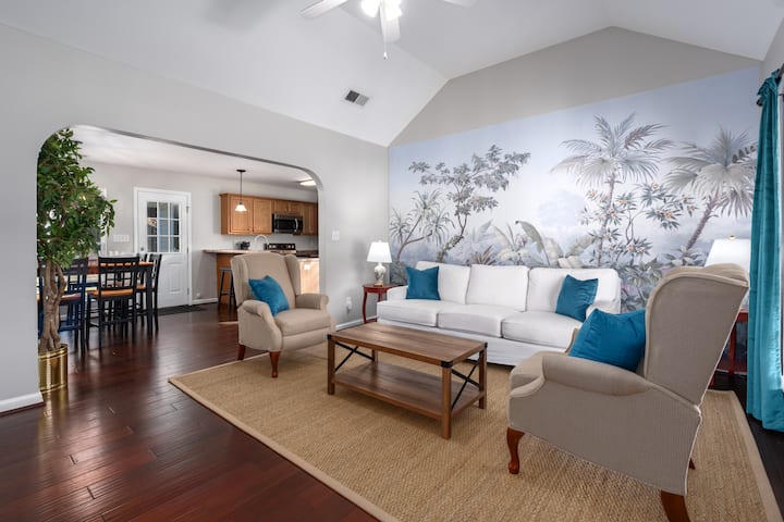 The Explorer House * Pet Friendly - Helena, AL