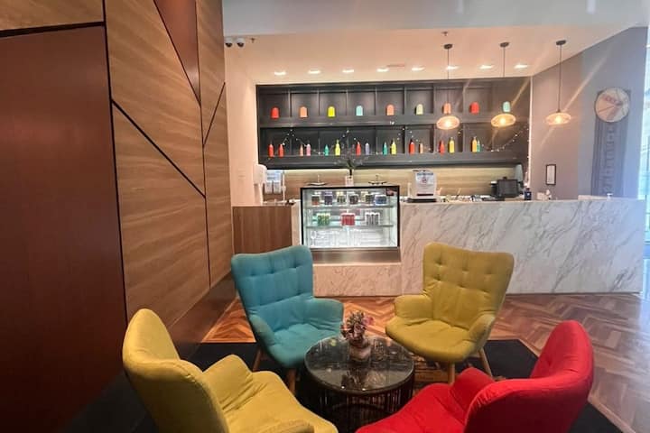 Stunning 4 Star Hotel Apartment In The Heart Of Kk - Sabah