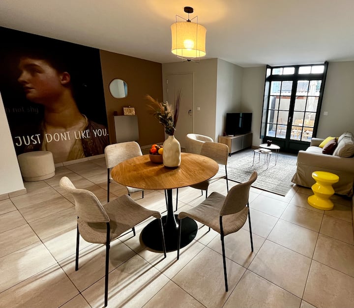 Les Demoiselles De La Tour : Gîte Avec Terrasse - Carcassonne