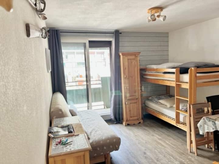 Studio N°2 Pour 4 Personnes - Lac Pavin