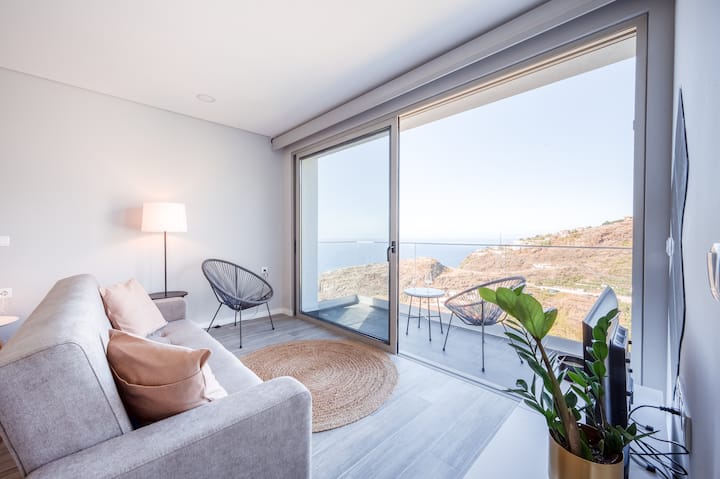 Patacha Ii With Shared Pool By Stay Madeira Island - Madeira
