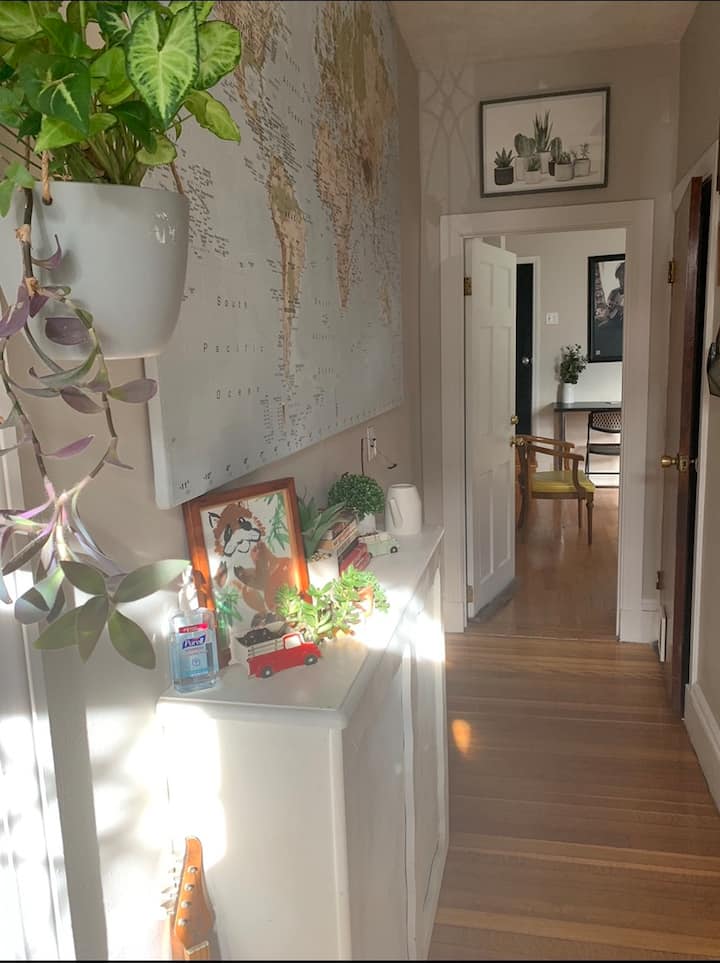 Private Apartment  Close To Train - Malden, MA