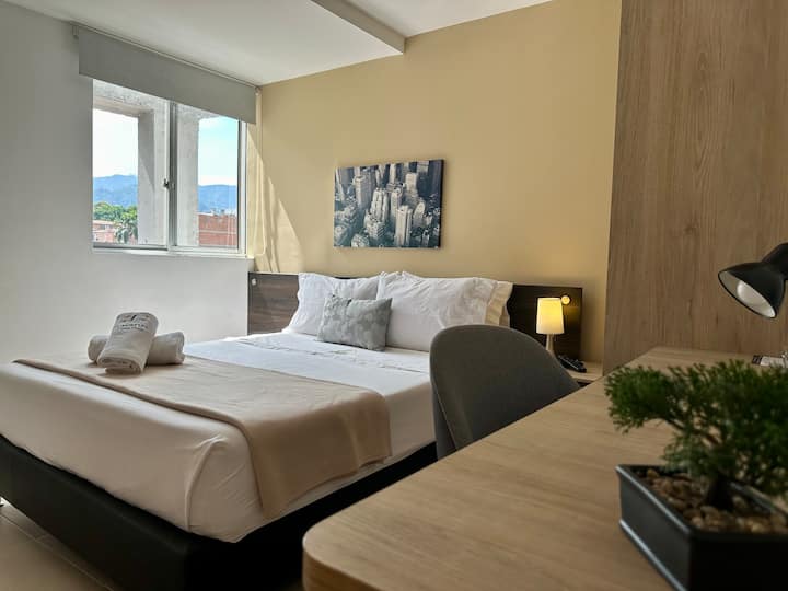 Standard Studio, Breakfast Included! - Medellín