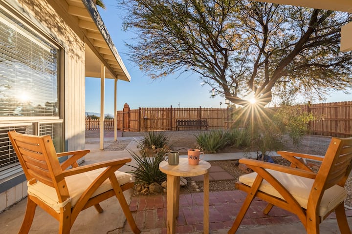 Star Catcher Cottage: A Borrego Mid-century Modern - Borrego Springs, CA