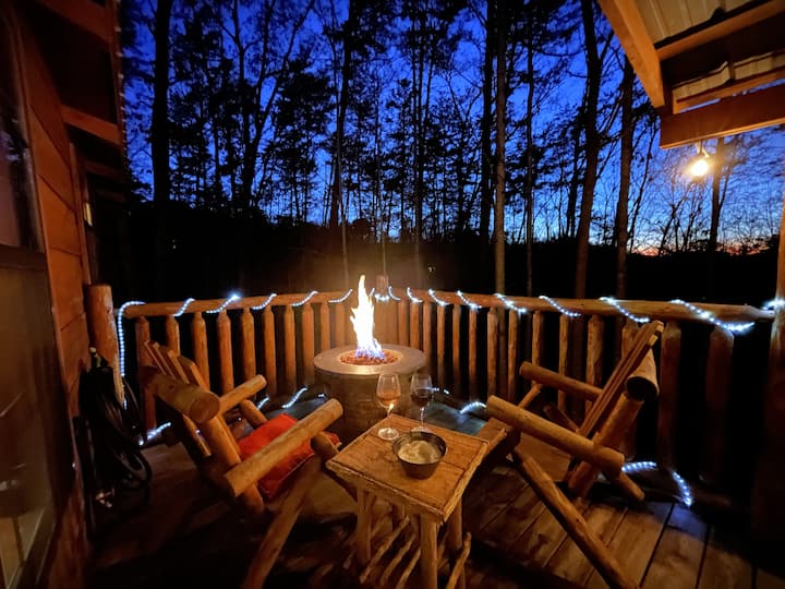 Cozy Cabin In A Great Location - Gatlinburg, TN