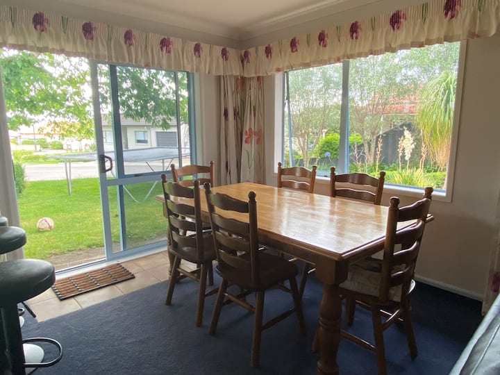 Family Friendly Home - Havelock North