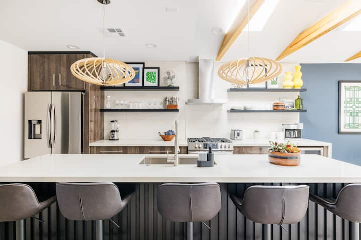 Modern Kitchen, All Room With Ensuite Bathrooms - Phoenix, AZ