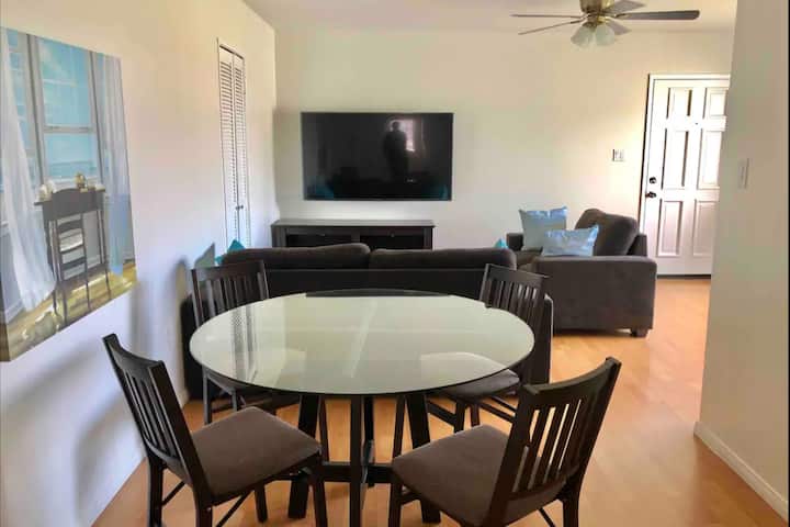 Entire 2b1b House Ucsd Utc Lajolla Pb - San Diego, CA