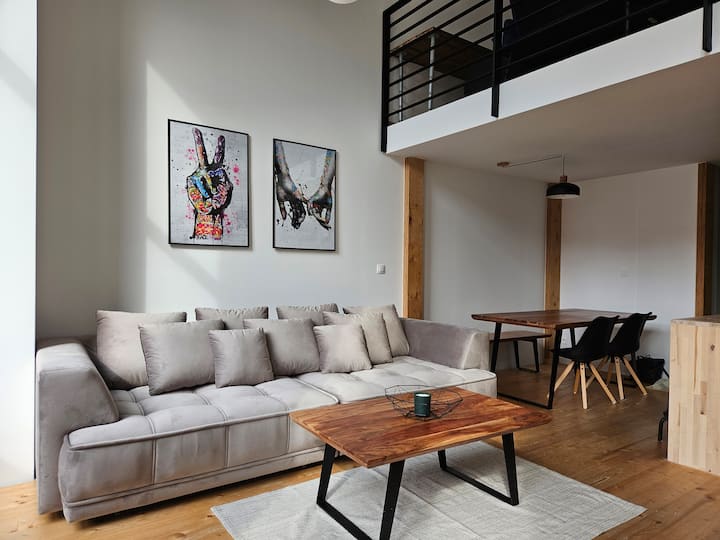Modern Minimalist Loft Apartment - Bratislava