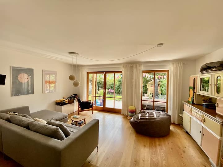 Spacious Family House In Munich - Olching