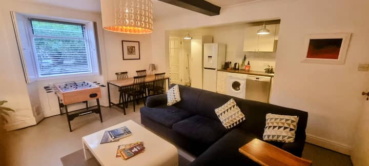 Large One Bedroom Edinburgh Flat - Edinburgh