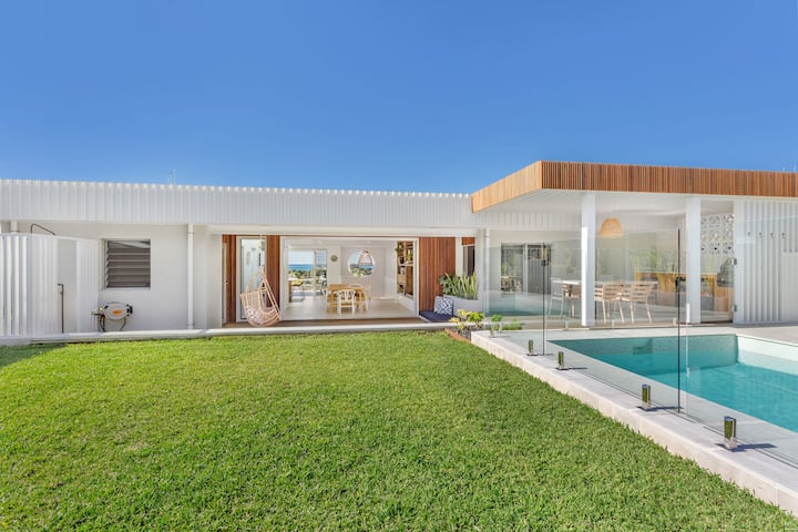 Vera Doma ~ True Home By The Sea - Forster