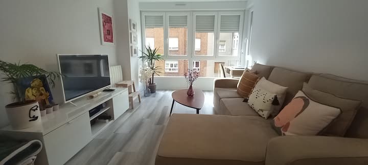 Precioso Apartamento En La Playa De Gijón. - Gijón