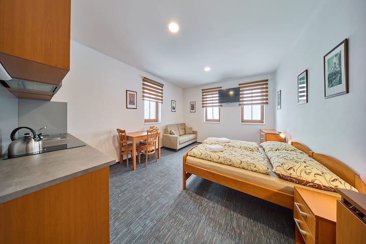 2-lůžk. Apartmán S Přistýlkou, Wellness, Snídaně - Pec pod Sněžkou