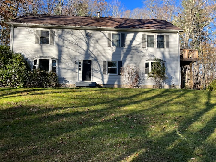 Retreat In The Woods. - Cornwall, CT