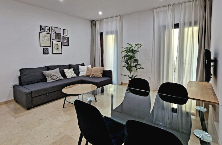 Estupendo Apartamento Santa Cruz, Centro Sevilla - Seville